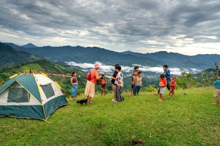 ¿Qué es un campamento? Descubre la esencia del camping y senderismo ...